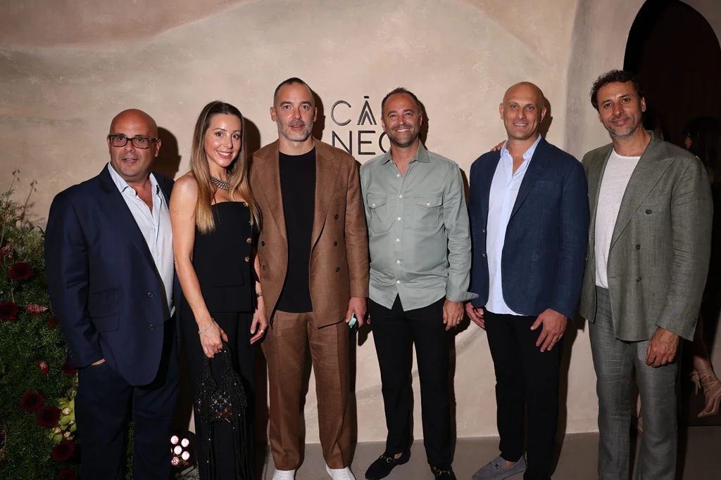 CASA NEOS Debuts a Multi-Level Lounge and Members-Only Rooftop Escape ...